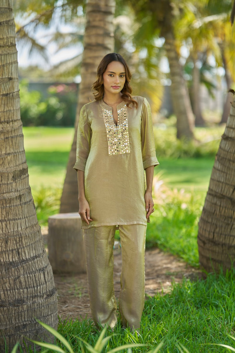 Ishya suit Golden – HOUSE OF MIRA